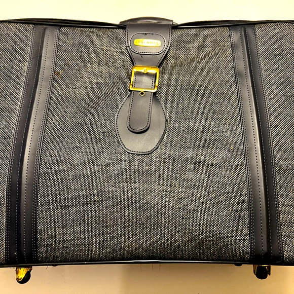 Saks Fifth Avenue | Bags | Vintage Fifth Avenue Tweed Luggage Set ...